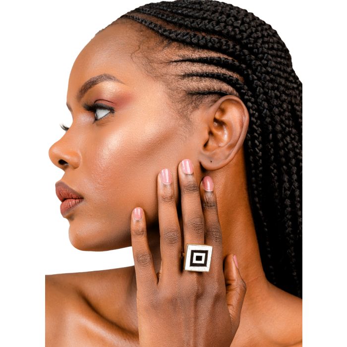 Black and white square ring